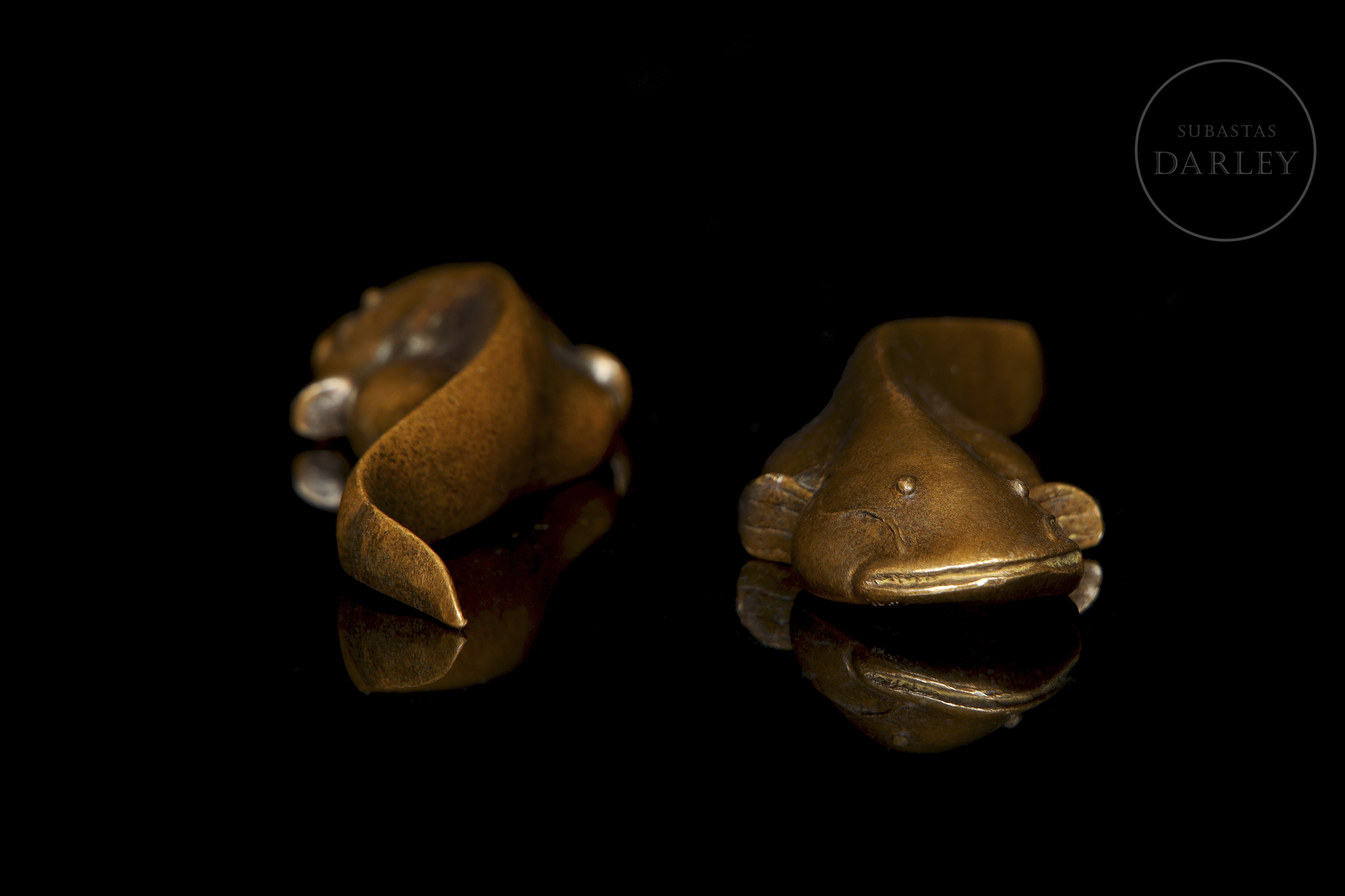 Pareja de figuras de bronce "Peces gato", dinastía Qing